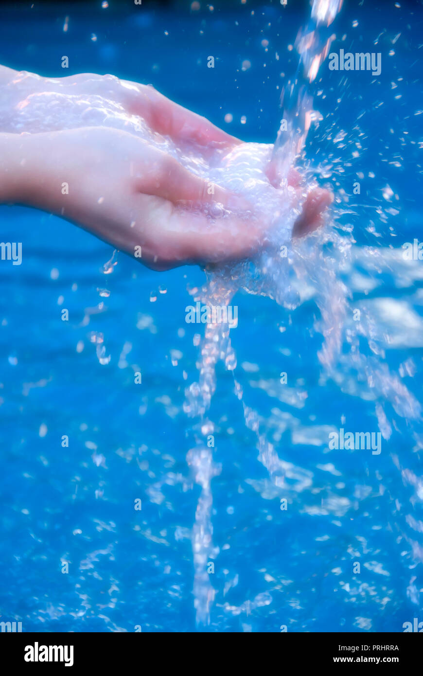 Gathering falling water hi-res stock photography and images - Alamy