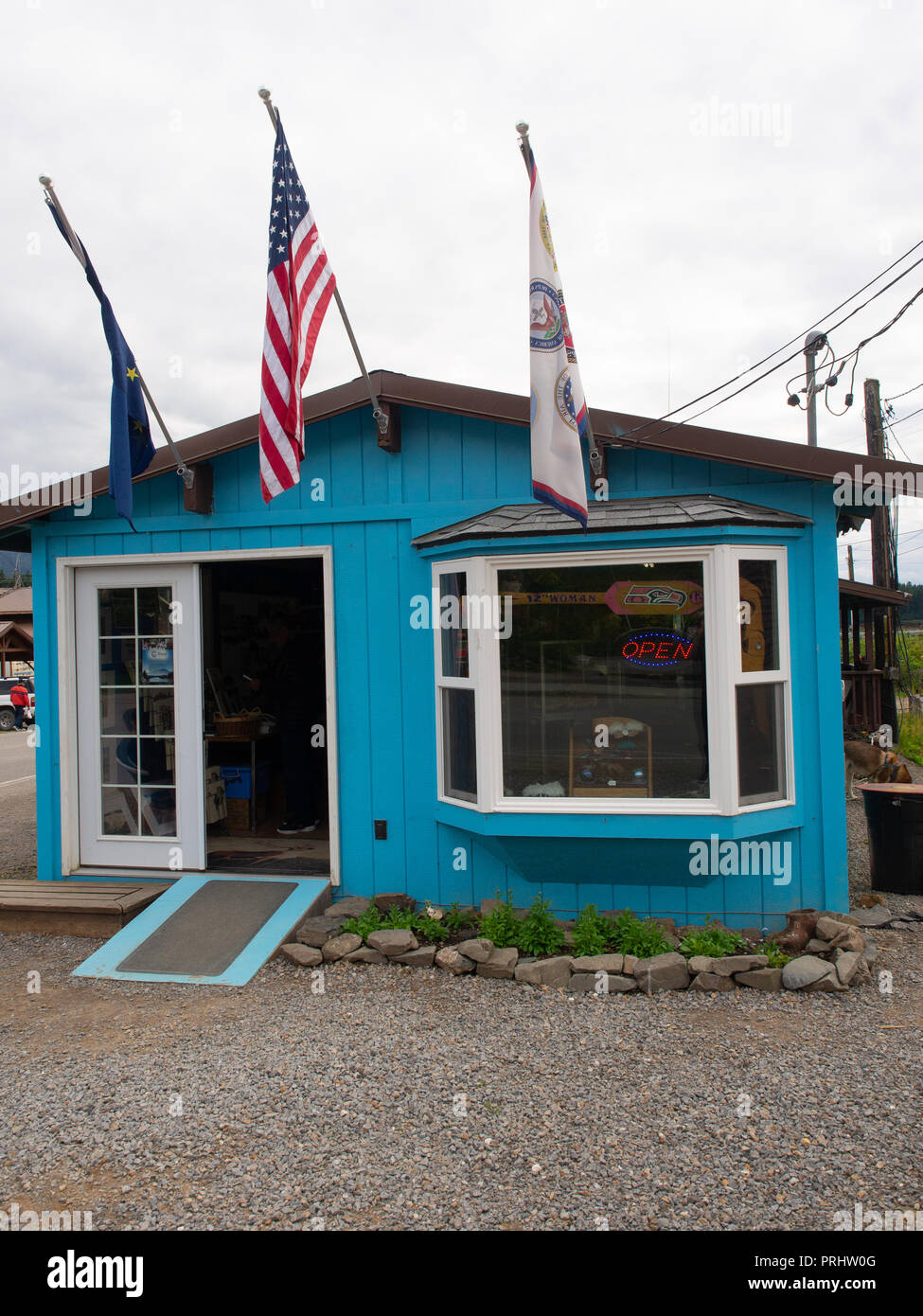 Flags store window hi-res stock photography and images - Alamy