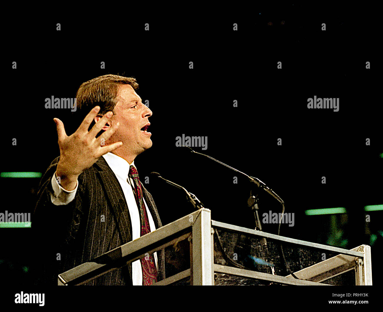 East Rutherford, New Jersey, USA, November 1, 1992 Clinton/ Gore ...