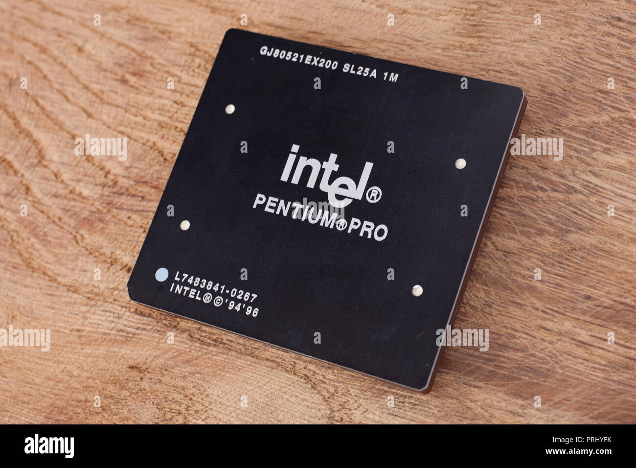 Old intel cpu hi-res stock photography and images - Alamy