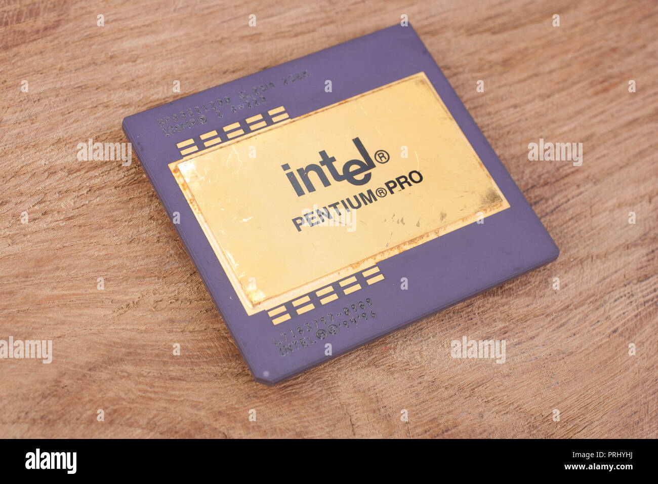 Old intel cpu hi-res stock photography and images - Alamy