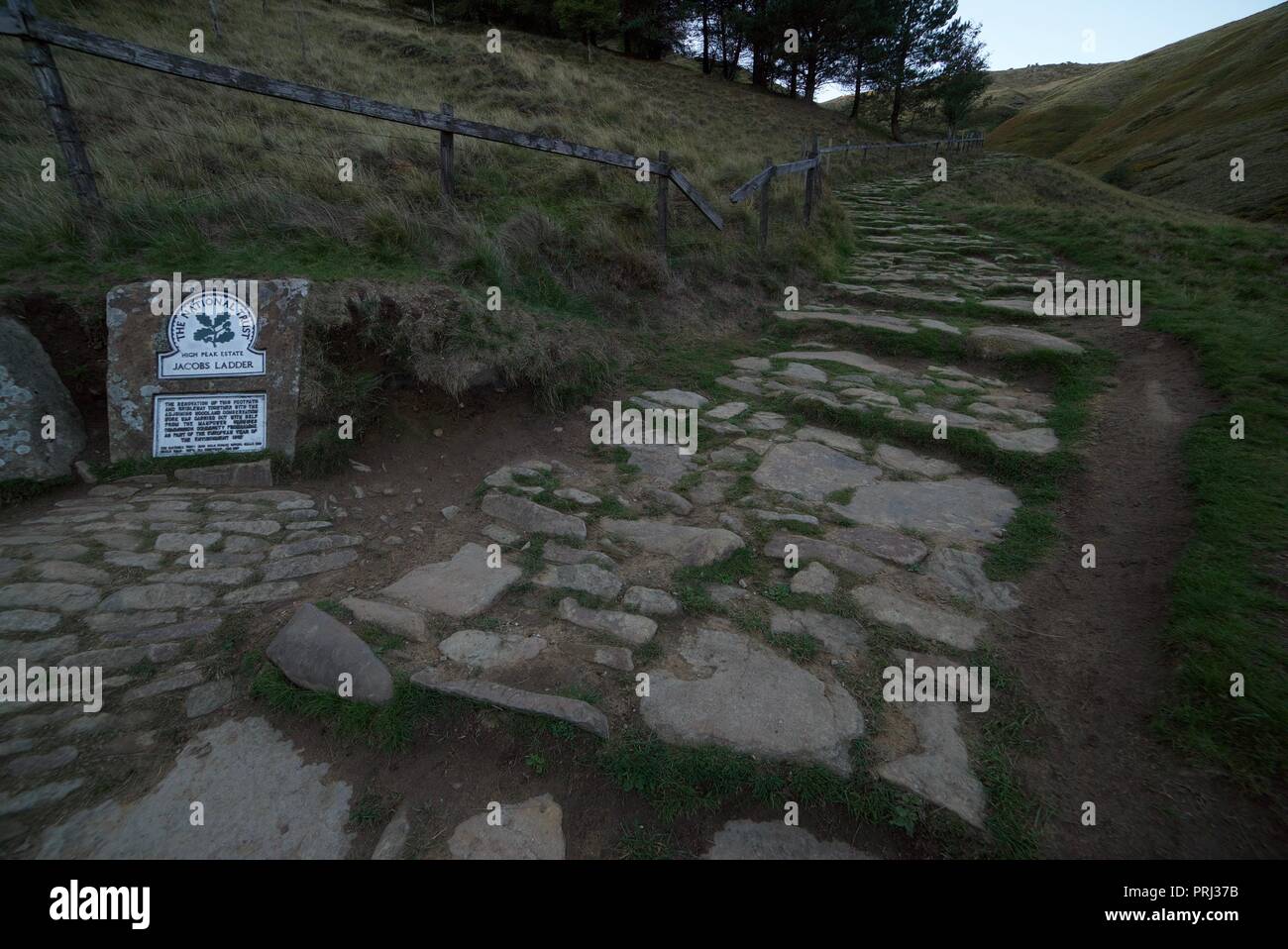 Sign post on the Jacob's Ladder footpath up Kinder Scout in the Peak ...