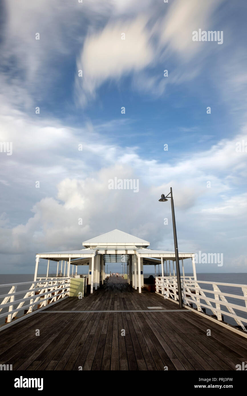 Sandgate queensland hi-res stock photography and images - Alamy