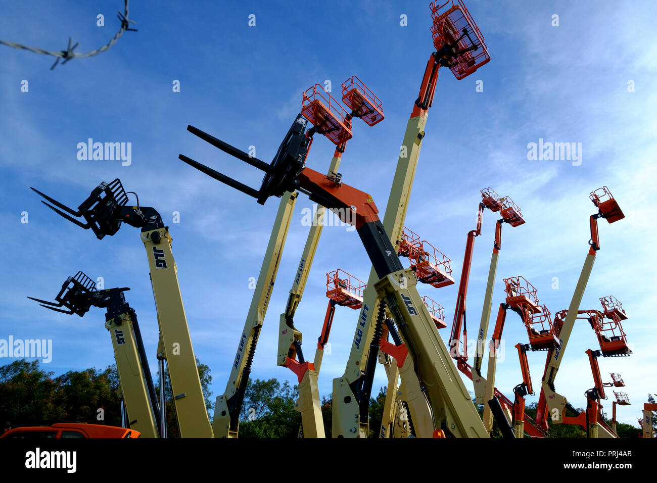 Cherry Pickers & forklifts Stock Photo - Alamy