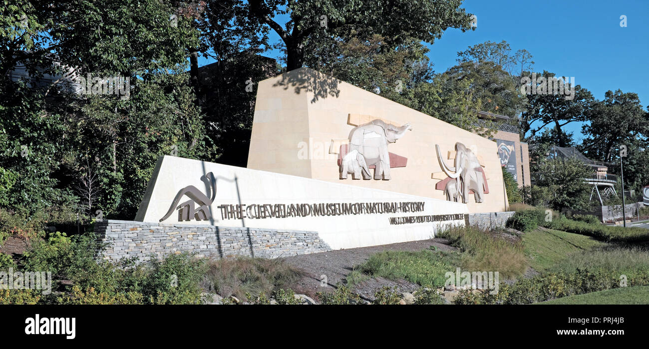 The cleveland museum of natural history sign hi-res stock photography ...