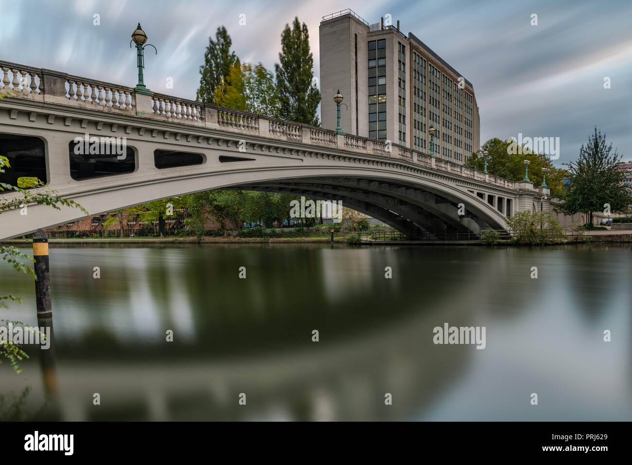 Reading Bridge is a road bridge over the River Thames at Reading in the ...