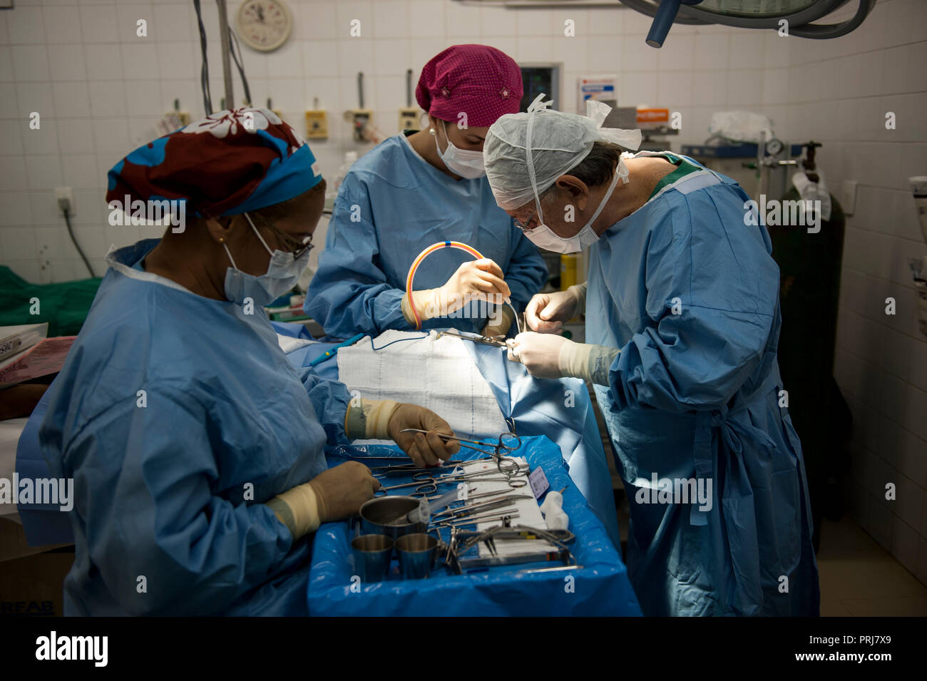Medical Team Performing Surgical Operation Stock Photo - Alamy