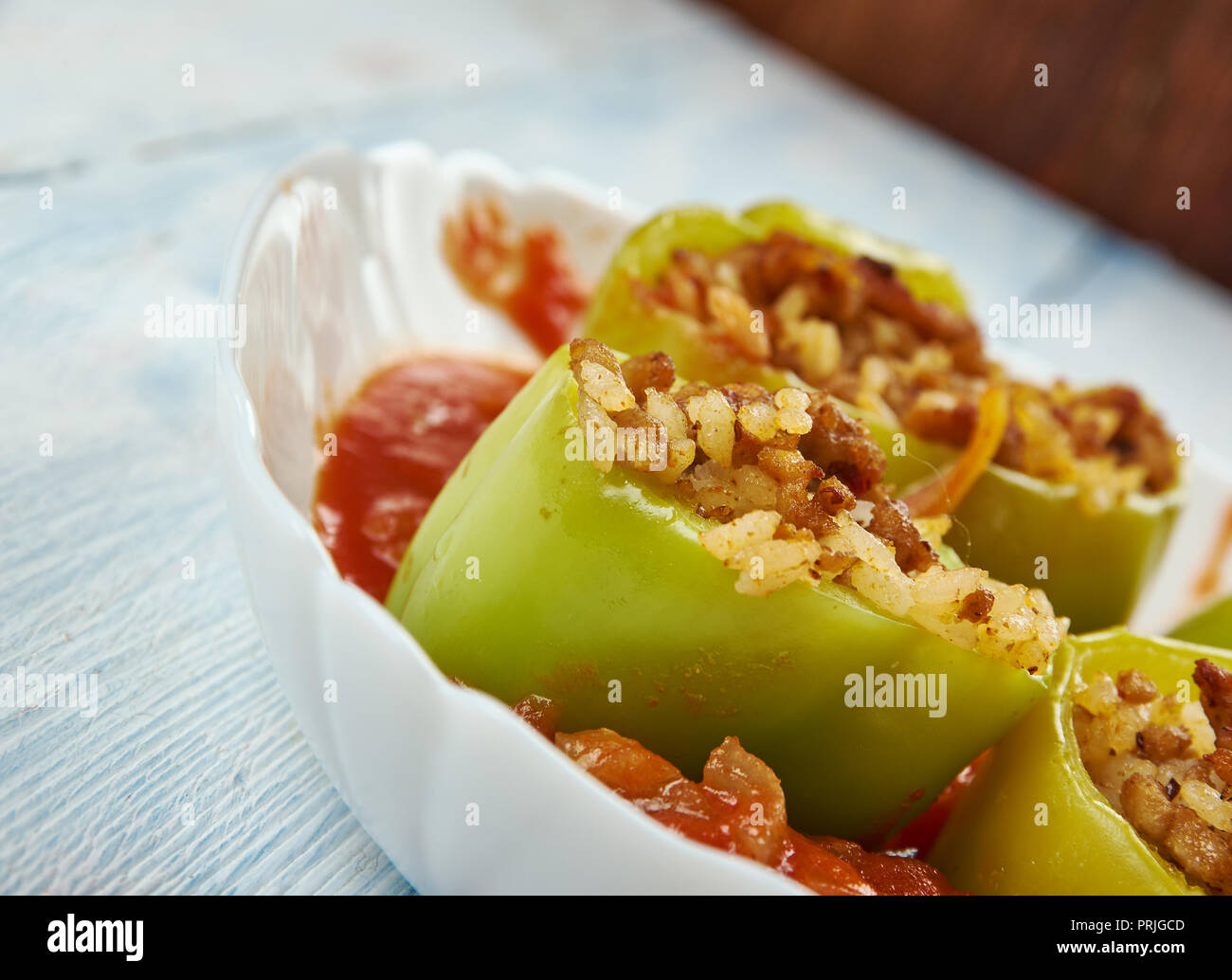 Filfil mahshi hi-res stock photography and images - Alamy