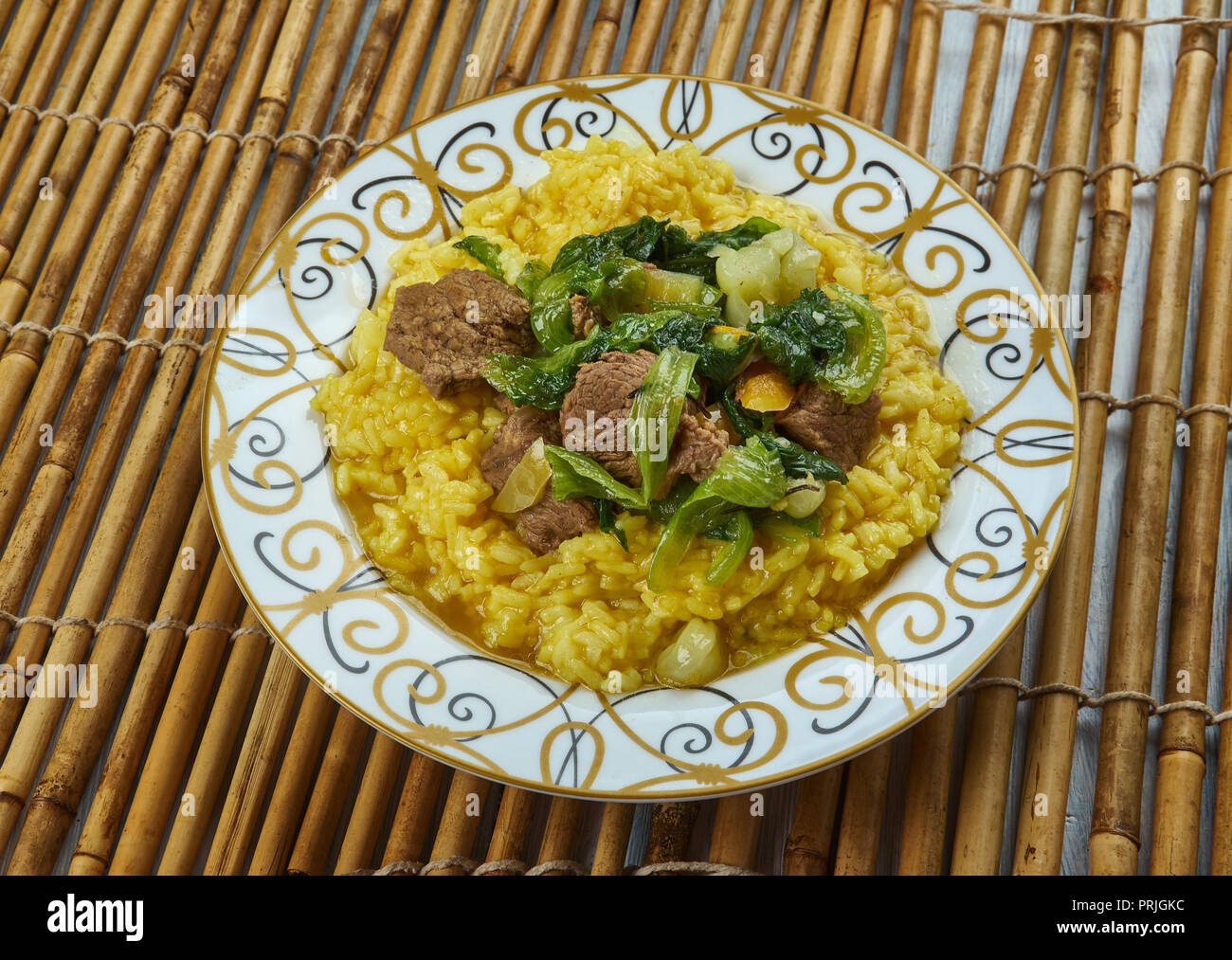 Zilzil Alecha - Ethiopian Beef in Green Pepper Sauce Stock Photo - Alamy