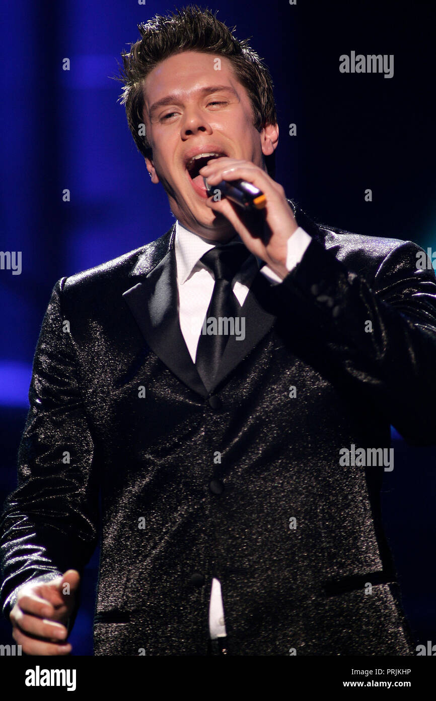 David Miller with Il Divo performs in concert at the Mizner Park ...