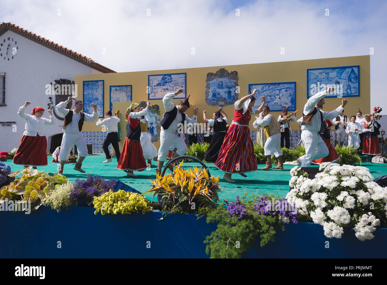 Group of folklore of Madeira island perfoming at "24 horas a bailar ...