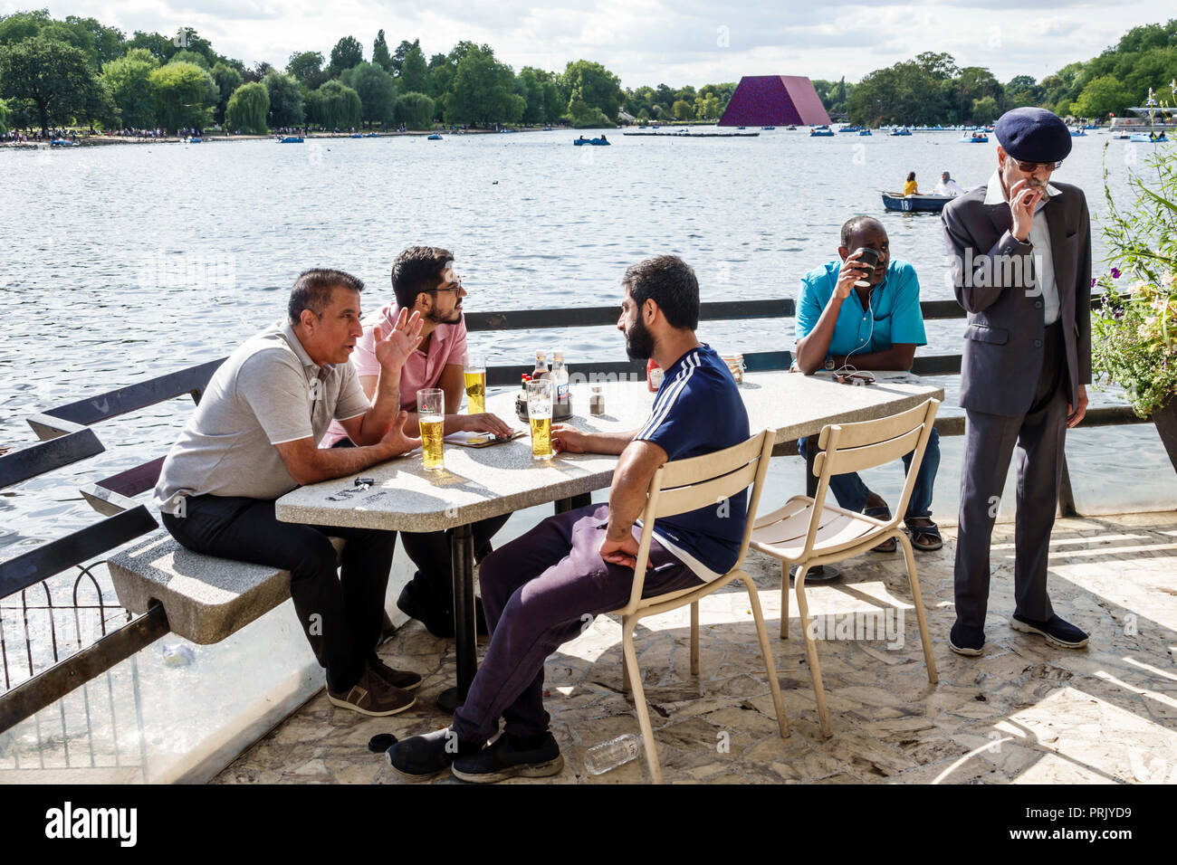 Burgers park restaurant hi-res stock photography and images - Alamy