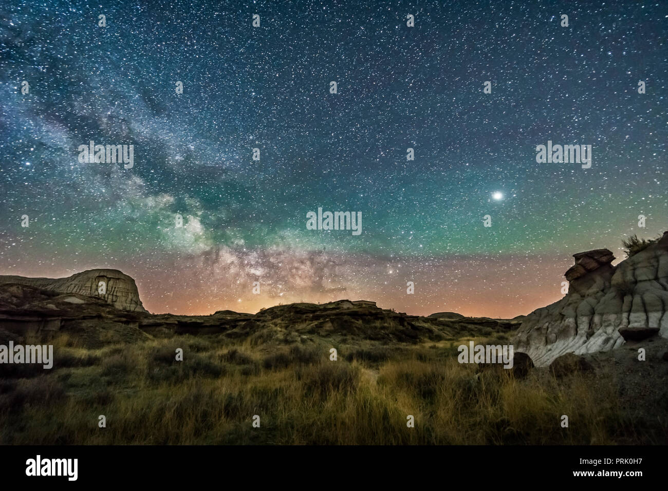 Jupiter at right and the Milky Way rising at left over Dinosaur ...