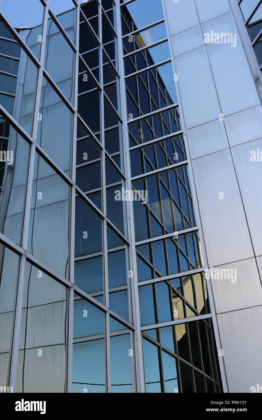 Mirrored high rise window reflection in Toronto Canada Stock Photo - Alamy