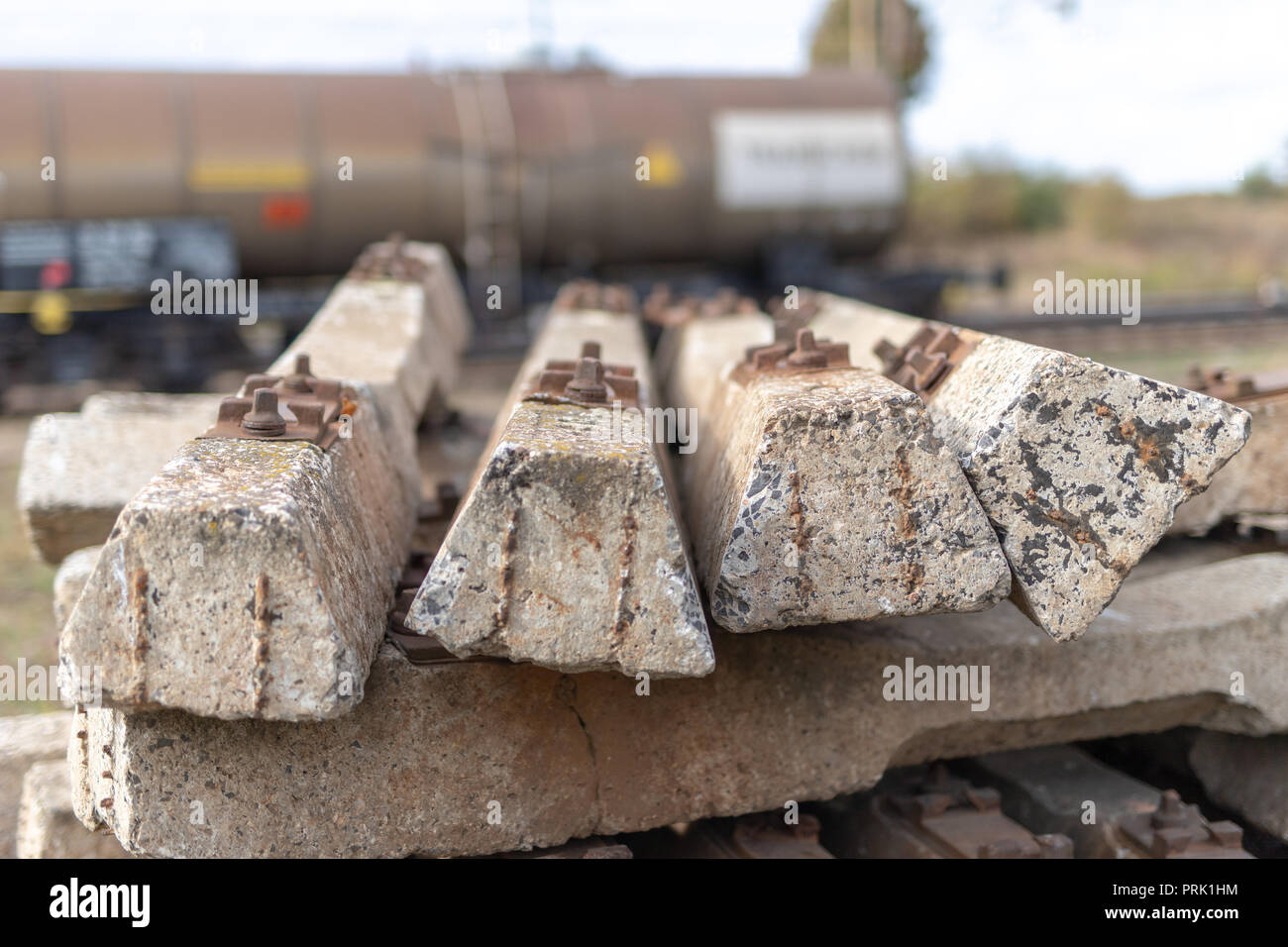 Railway sleepers reinforced concrete hi-res stock photography and ...