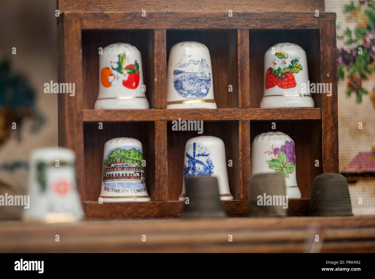 Ceramic thimbles hi-res stock photography and images - Alamy