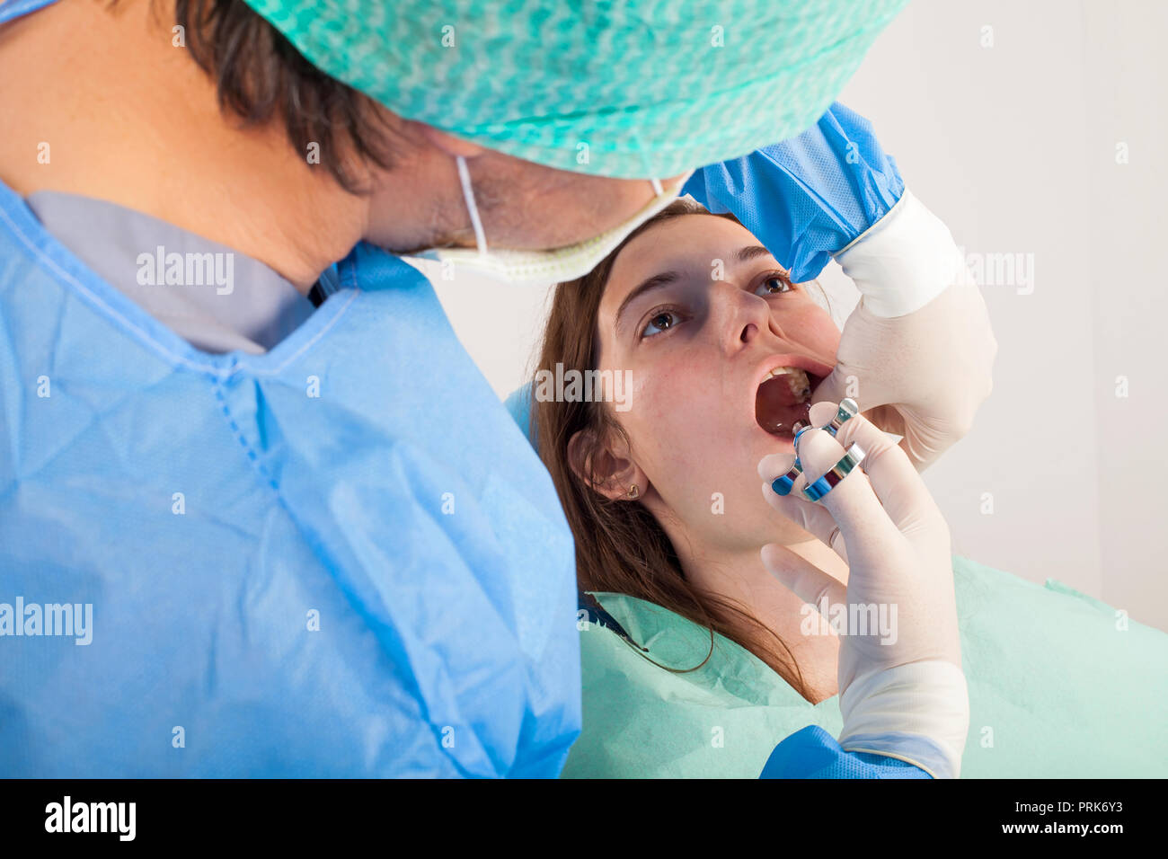 Local anesthesia hi-res stock photography and images - Alamy