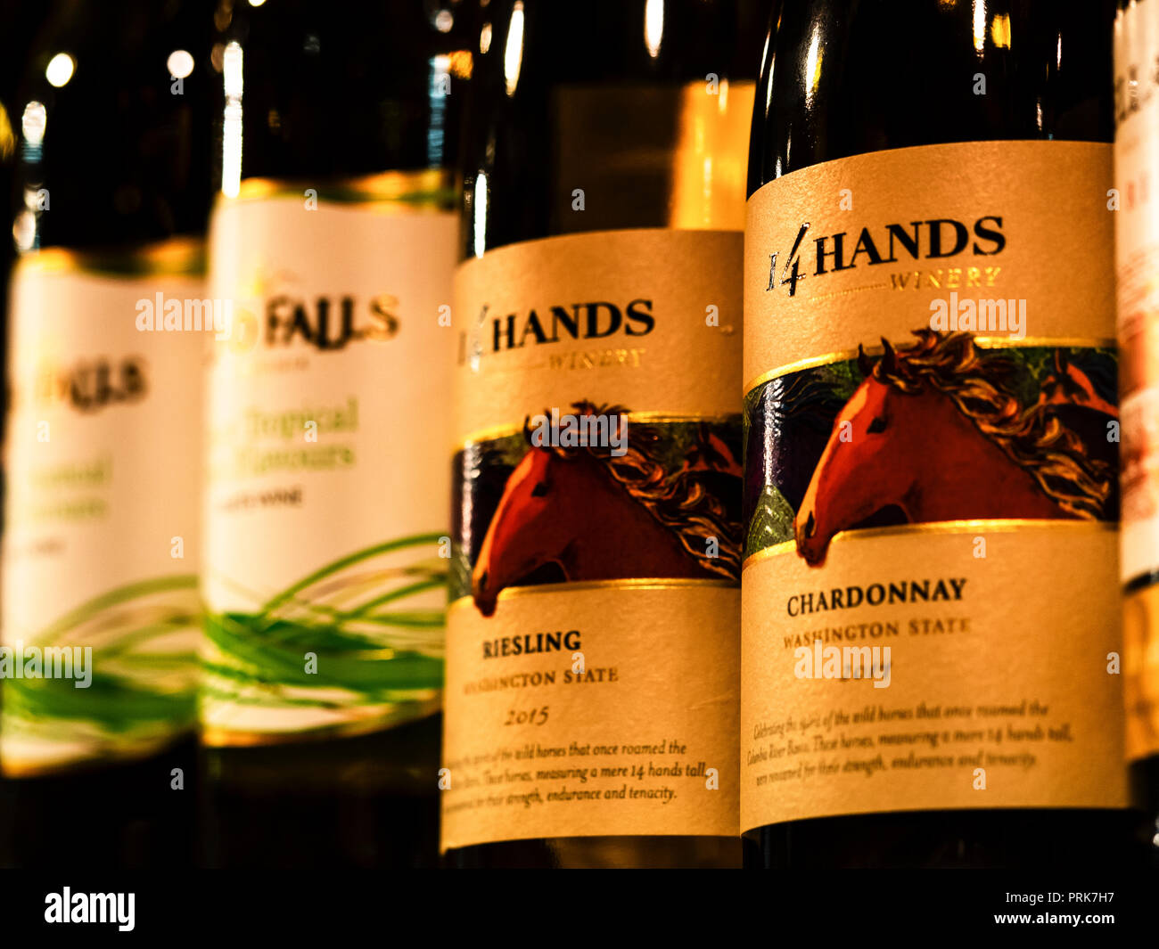 14 hands wine hi-res stock photography and images - Alamy