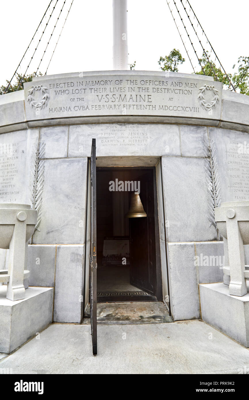 Arlington, Virginia, USA - September 15, 2018: Entrance to the USS ...