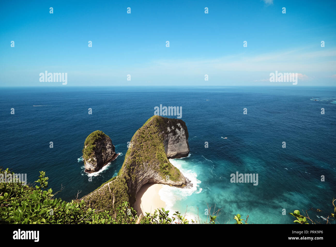 Aerial view of ocean coastline of nusa penida island hi-res stock ...