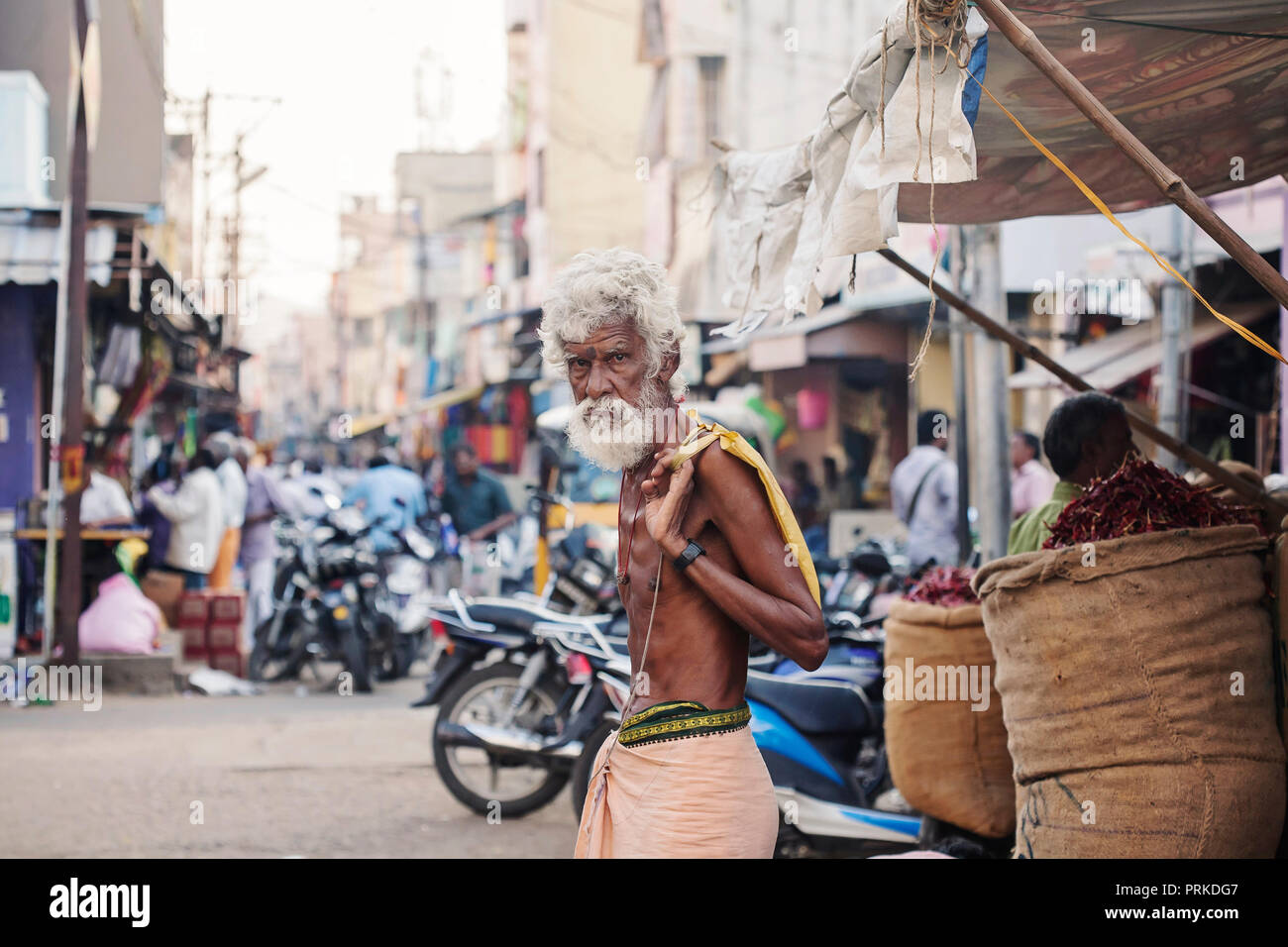 Skinny indian hi-res stock photography and images - Alamy