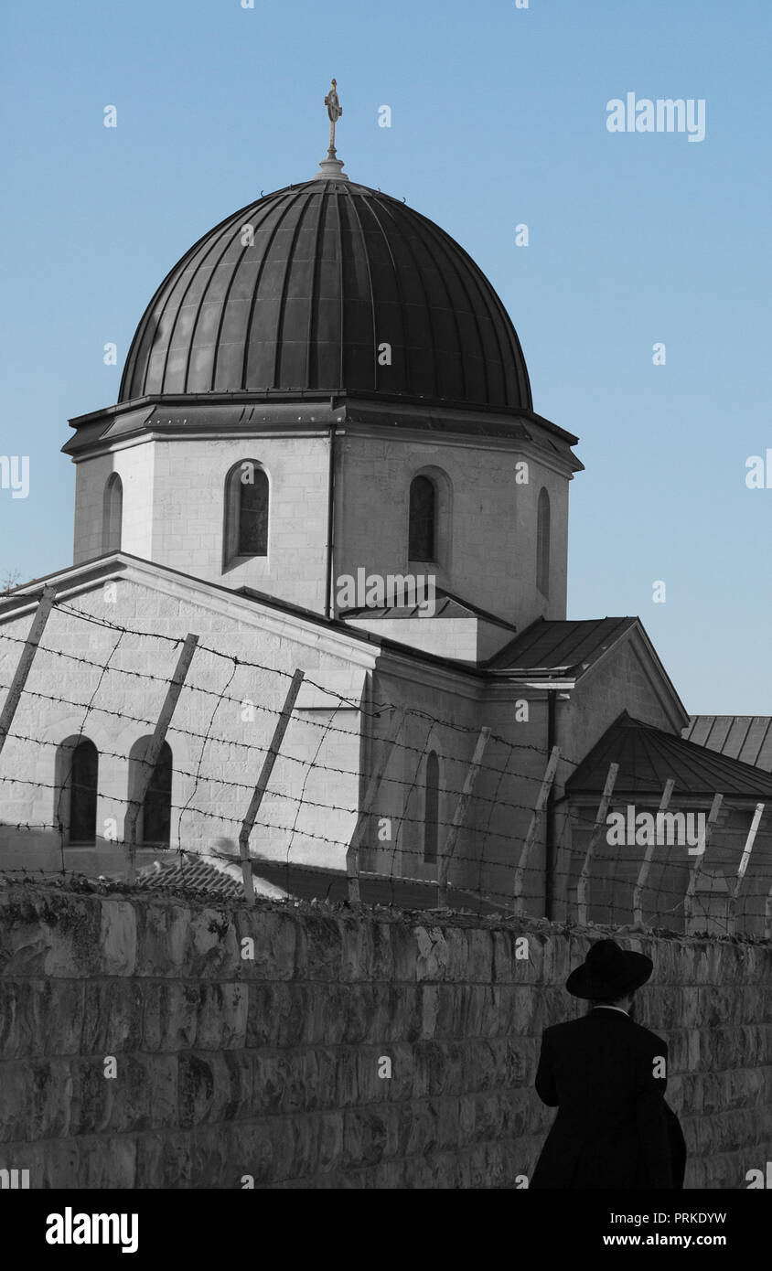 View to the Aqsa mosque in a morning Stock Photo - Alamy