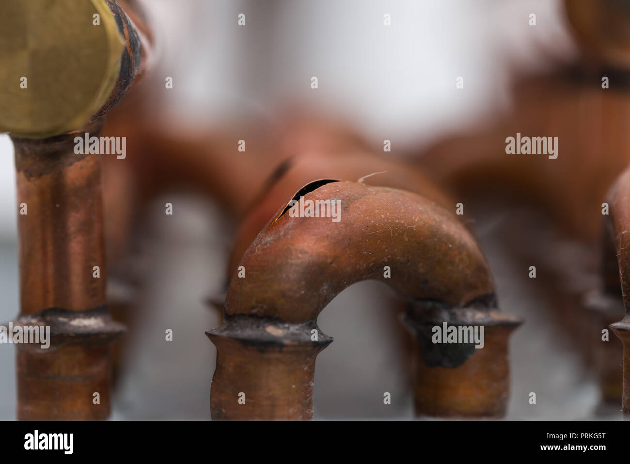 Frozen copper water pipes hi-res stock photography and images - Alamy