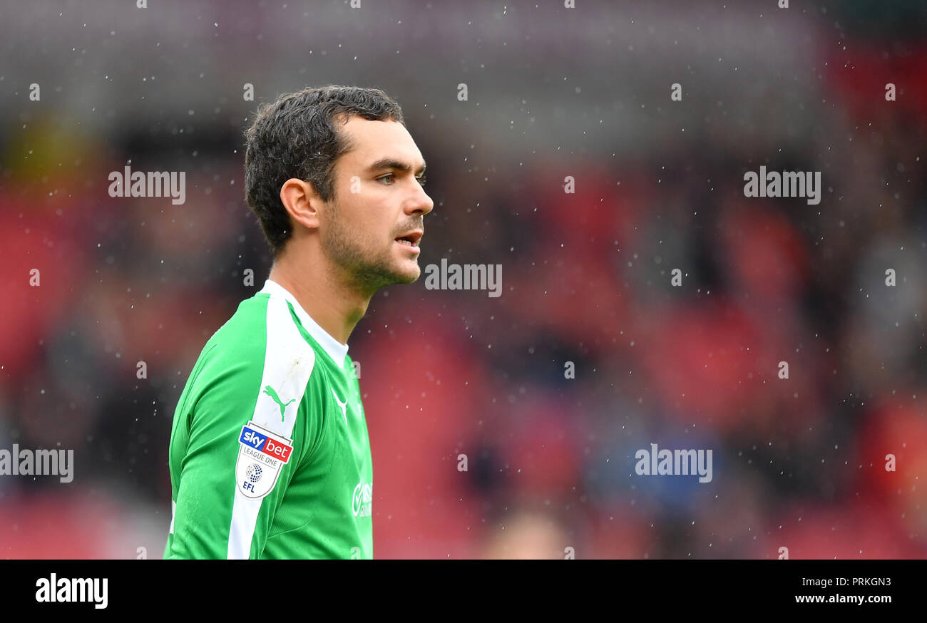 Luton Town Goalkeeper James Shea Stock Photo - Alamy