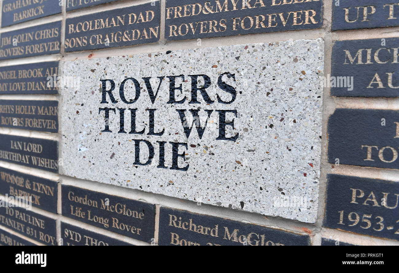 Football wall tribute hi-res stock photography and images - Alamy