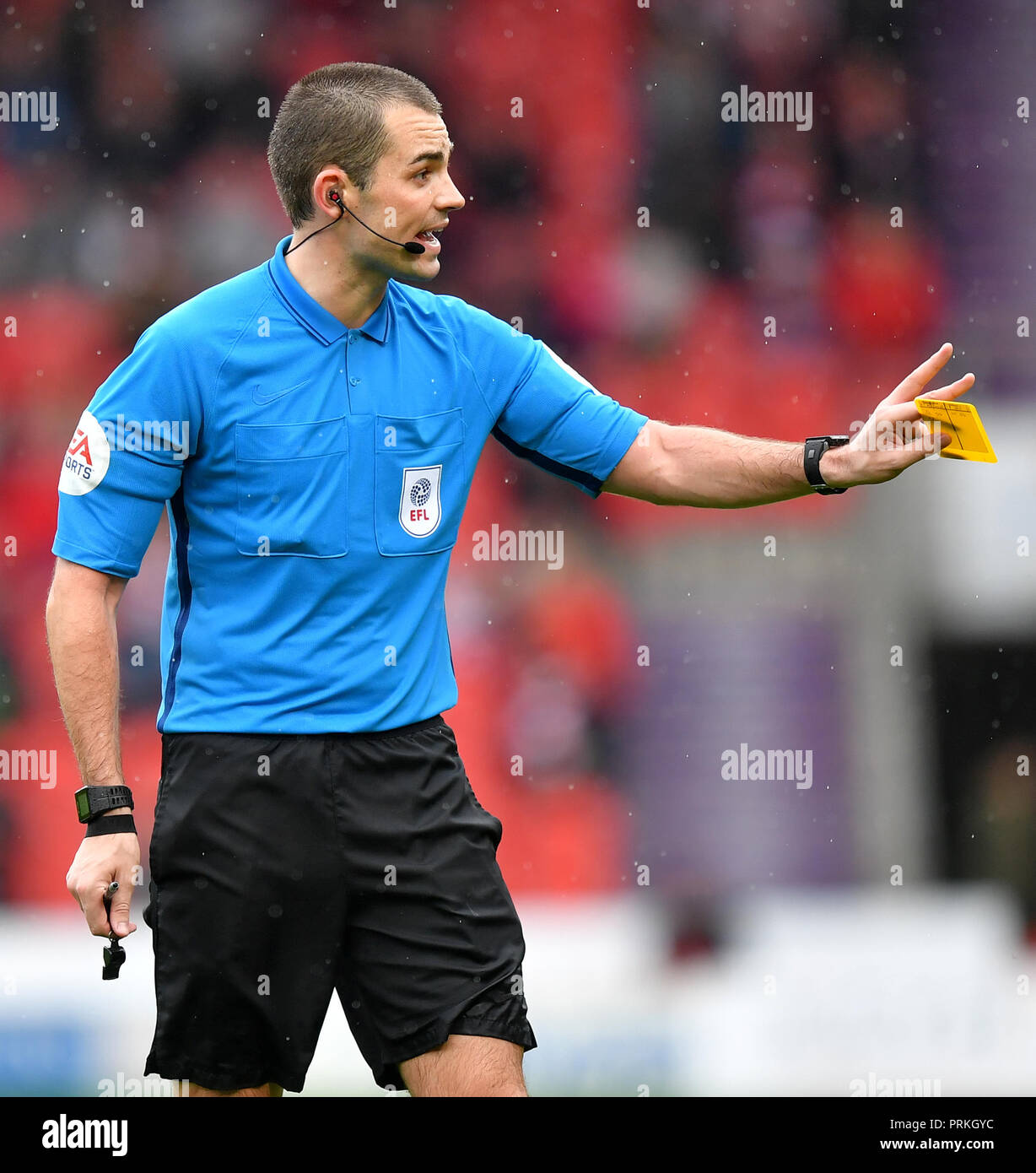 Match referee Tom Nield Stock Photo - Alamy