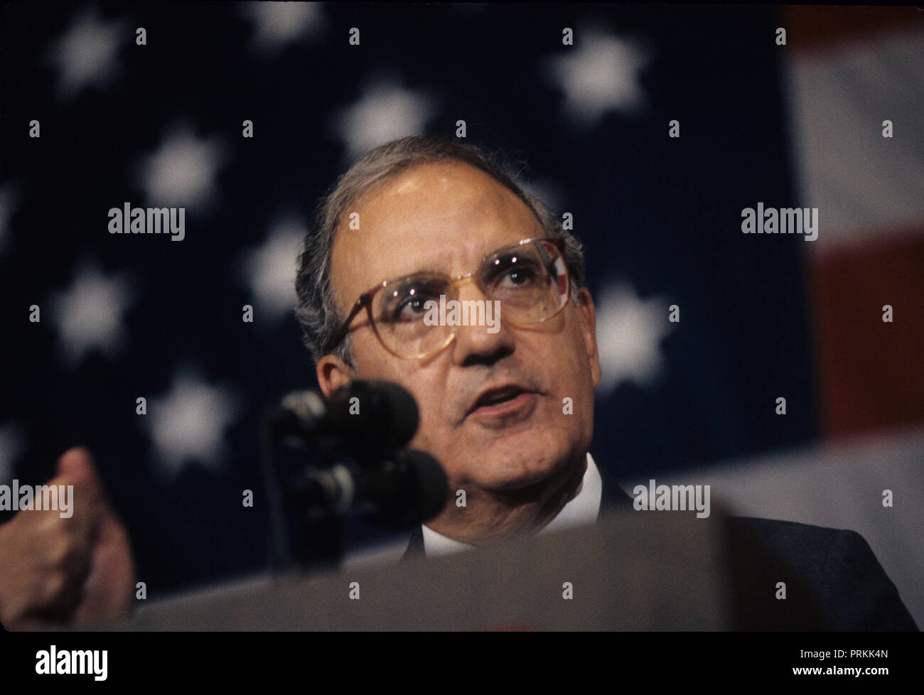 George Mitchell speaking at an event at the Democratic Convention in ...