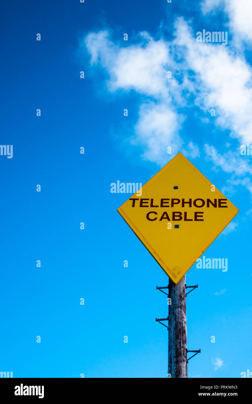 Underground cable warning sign hi-res stock photography and images - Alamy