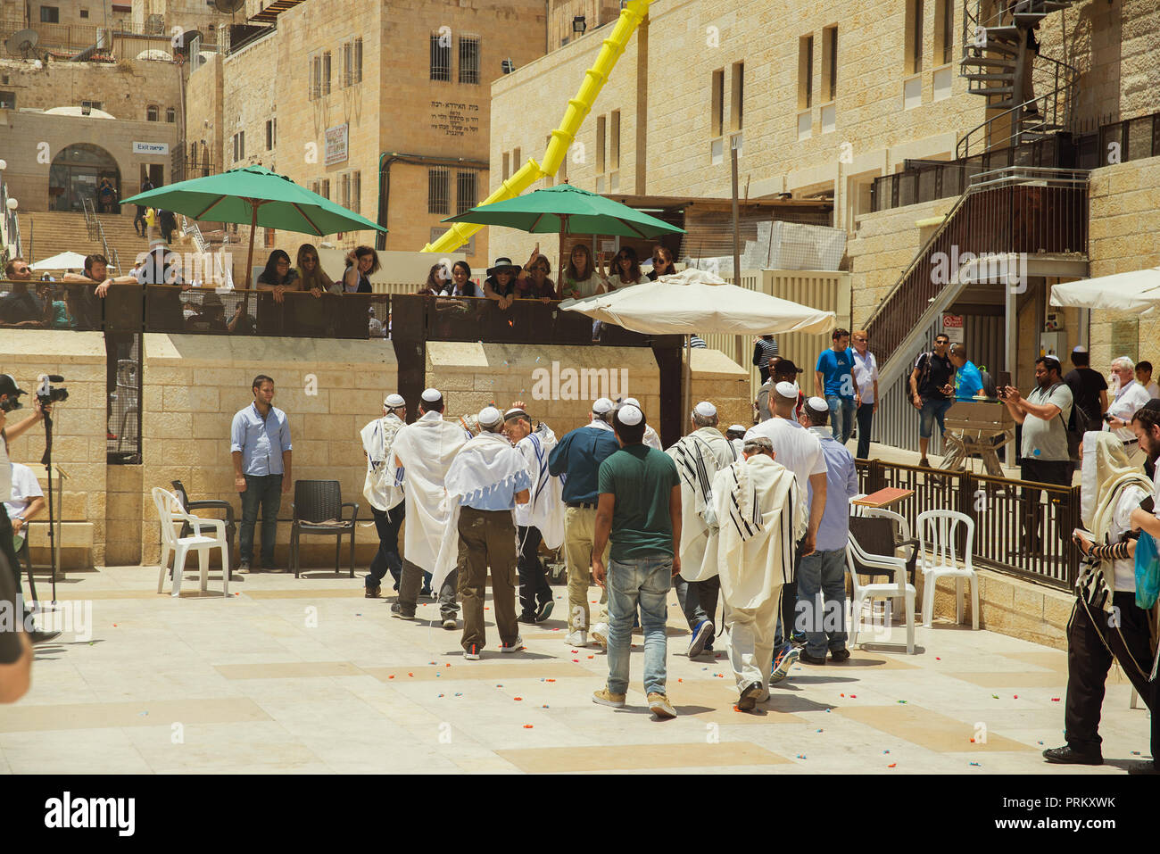 Ancient wall in the middle east hi-res stock photography and images - Alamy