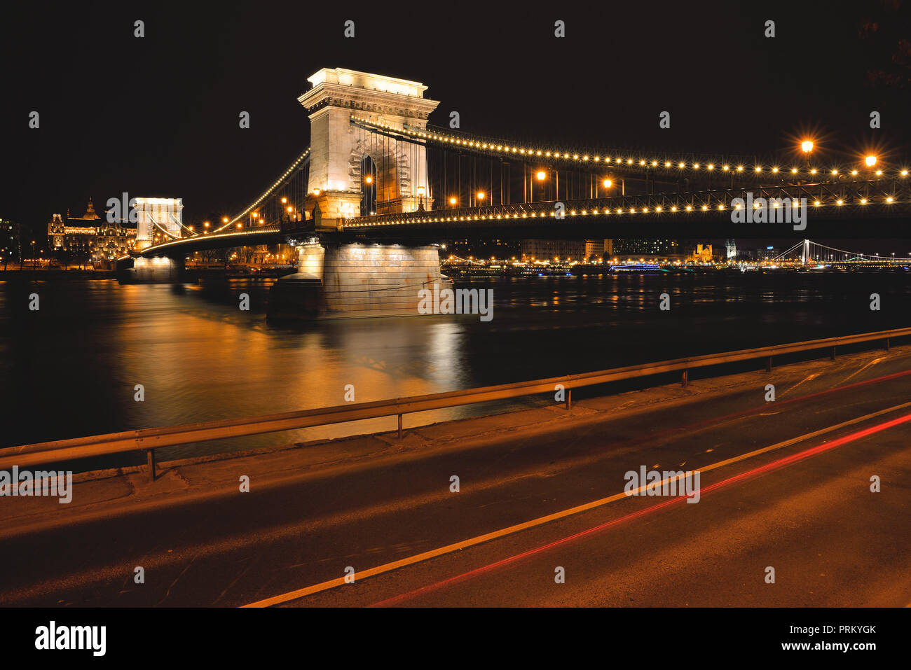 Chain Bridge at night Stock Photo - Alamy