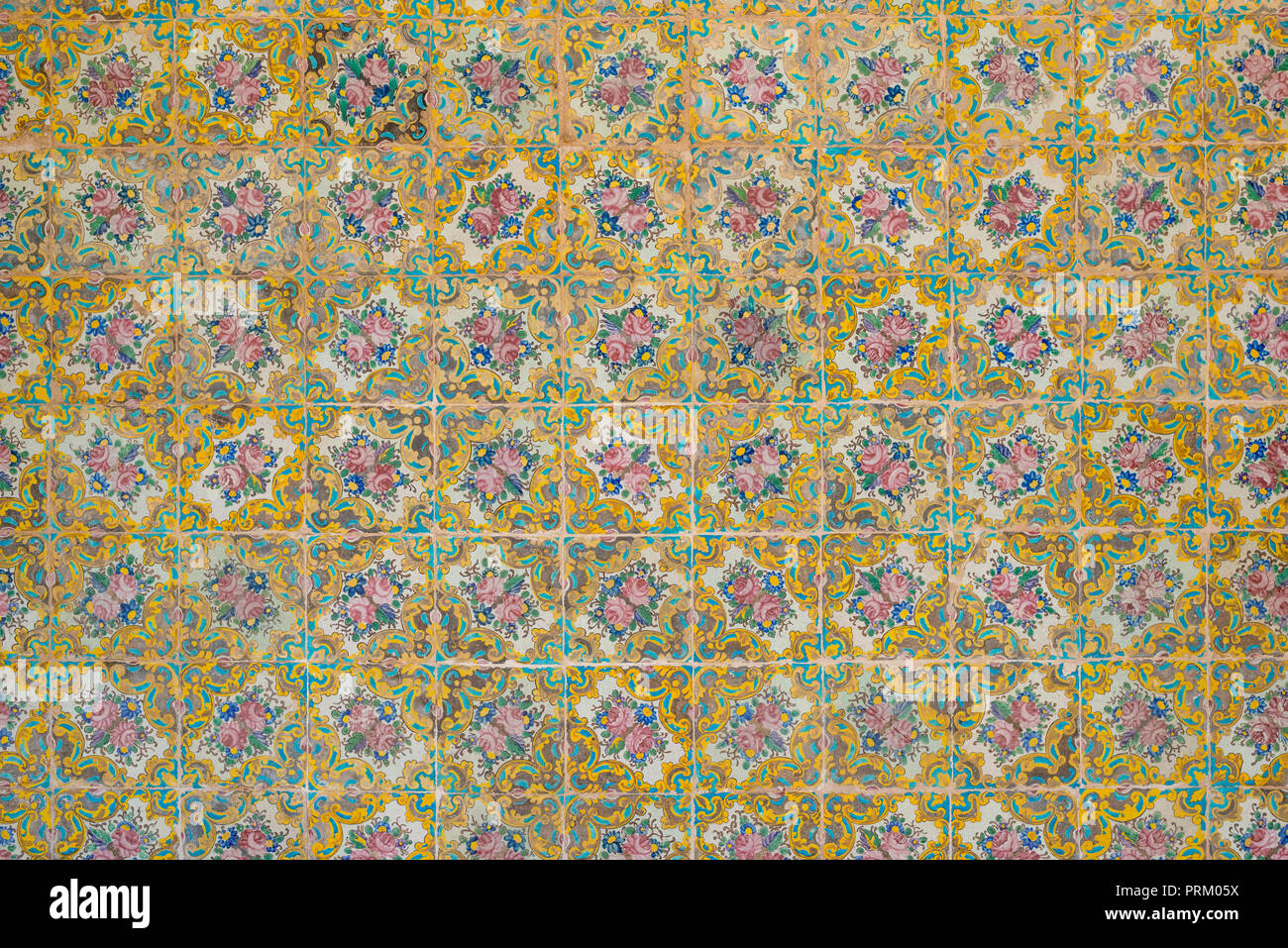 Wonderful Persian motifs in art and tiles in the Golestan dynasty ...