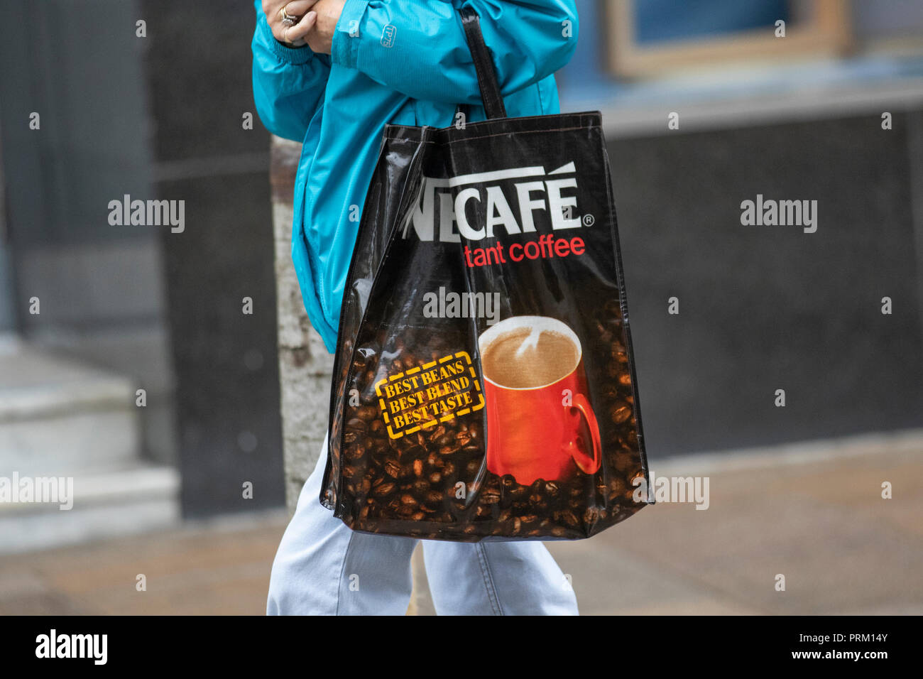 Nescafe coffee shop hi-res stock photography and images - Alamy