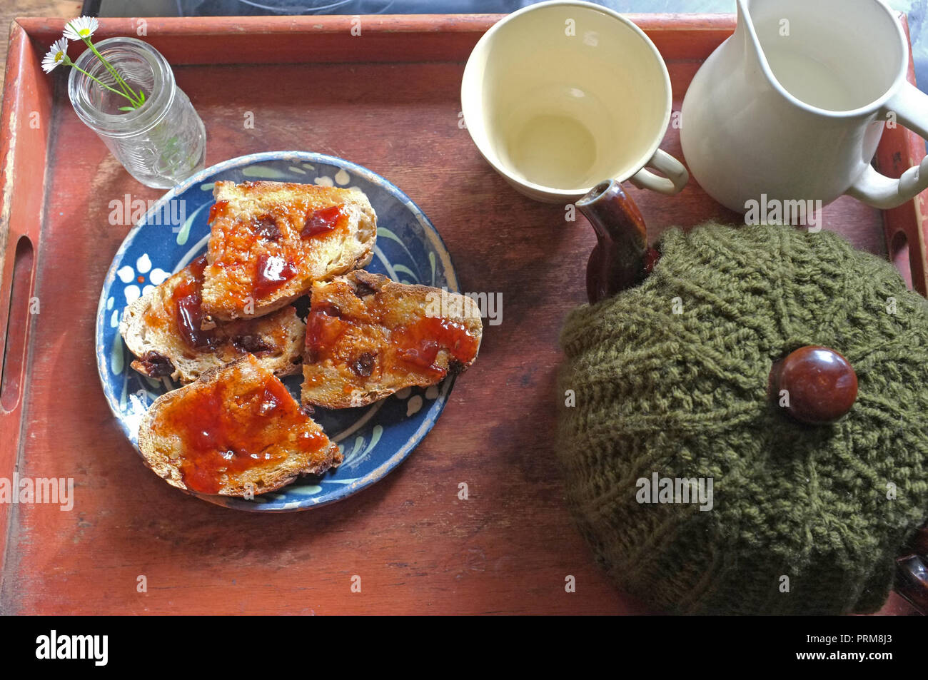 Tray tea uk hi-res stock photography and images - Alamy