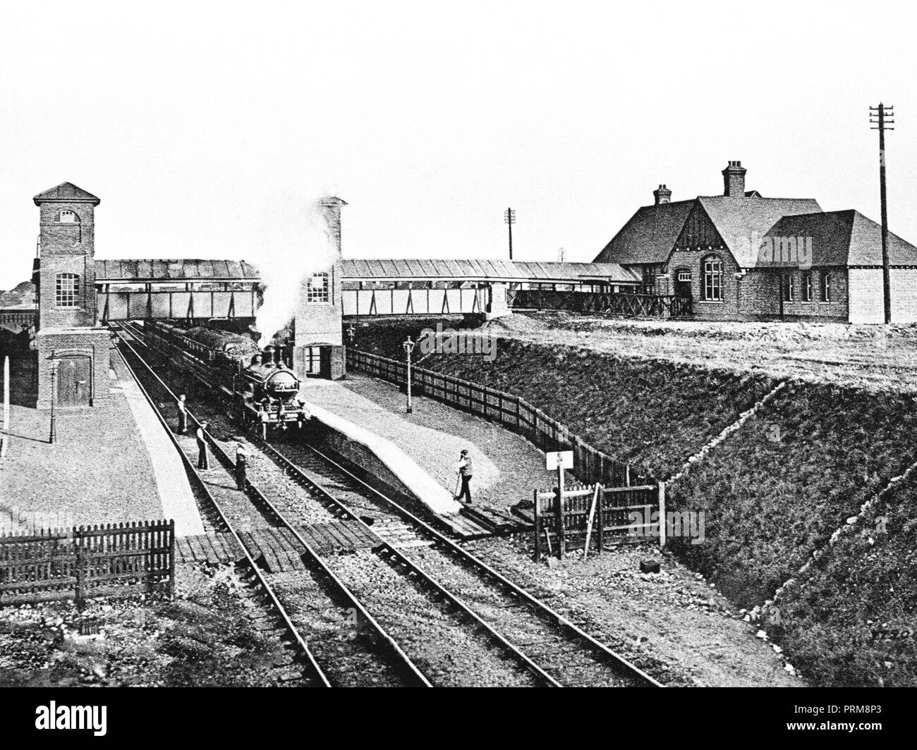 Letchworth Railway Station early 1900s Stock Photo - Alamy