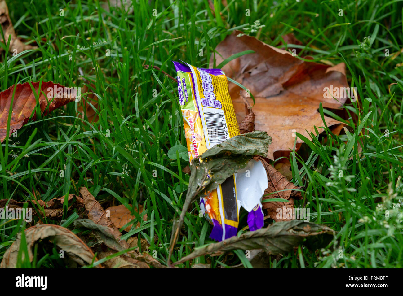 Plastic wrapper pollution hi-res stock photography and images - Alamy