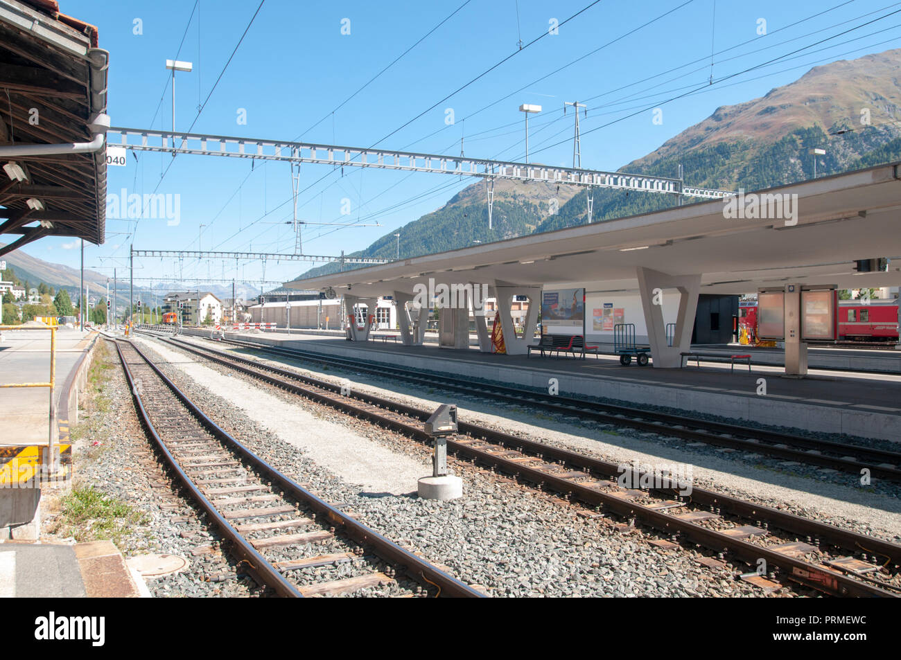 Rhaetian railways hi-res stock photography and images - Alamy