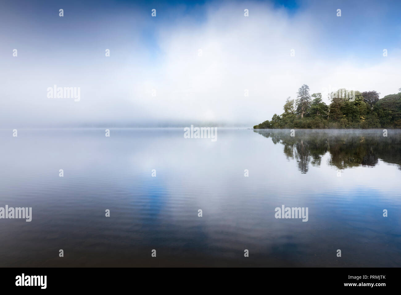 Over derwent water near keswick in the lake district hi-res stock ...