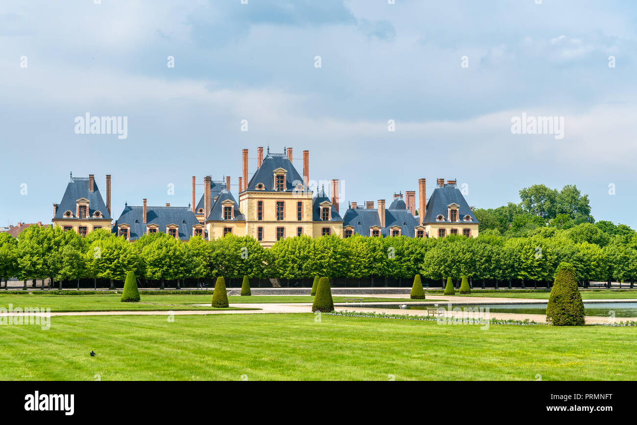 Chateau de Fontainebleau, one of the largest French royal palaces Stock ...