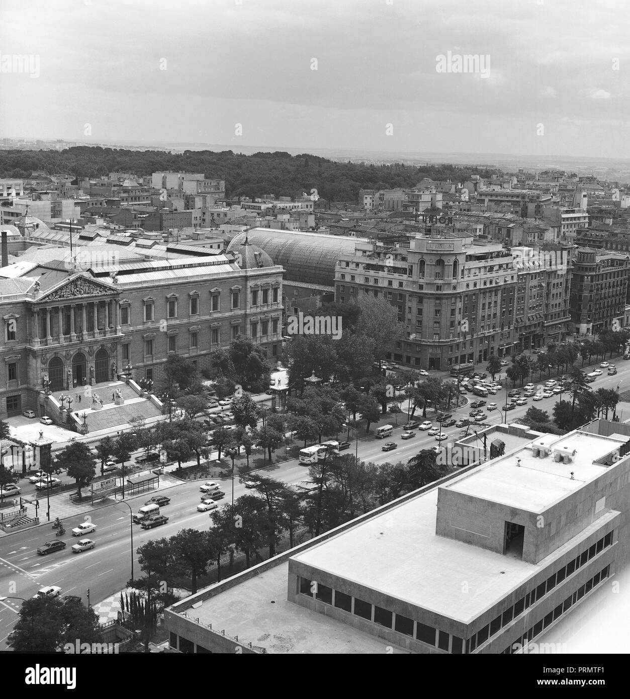 PASEO DE RECOLETOS - FOTOGRAFIA EN BLANCO Y NEGRO - AÑOS 60. Location ...