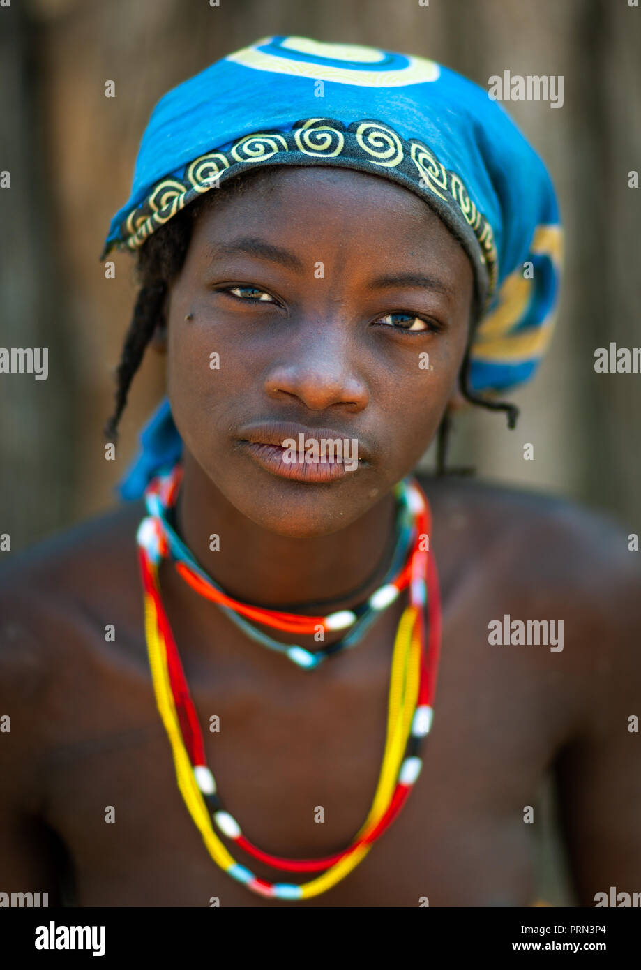 Portrait of a Muhacaona tribe woman, Cunene Province, Oncocua, Angola ...