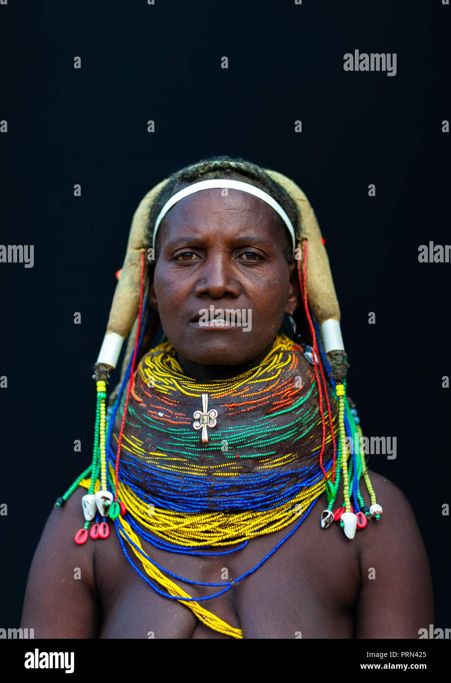 Portrait of a Mumuhuila tribe woman, Huila Province, Chibia, Angola ...