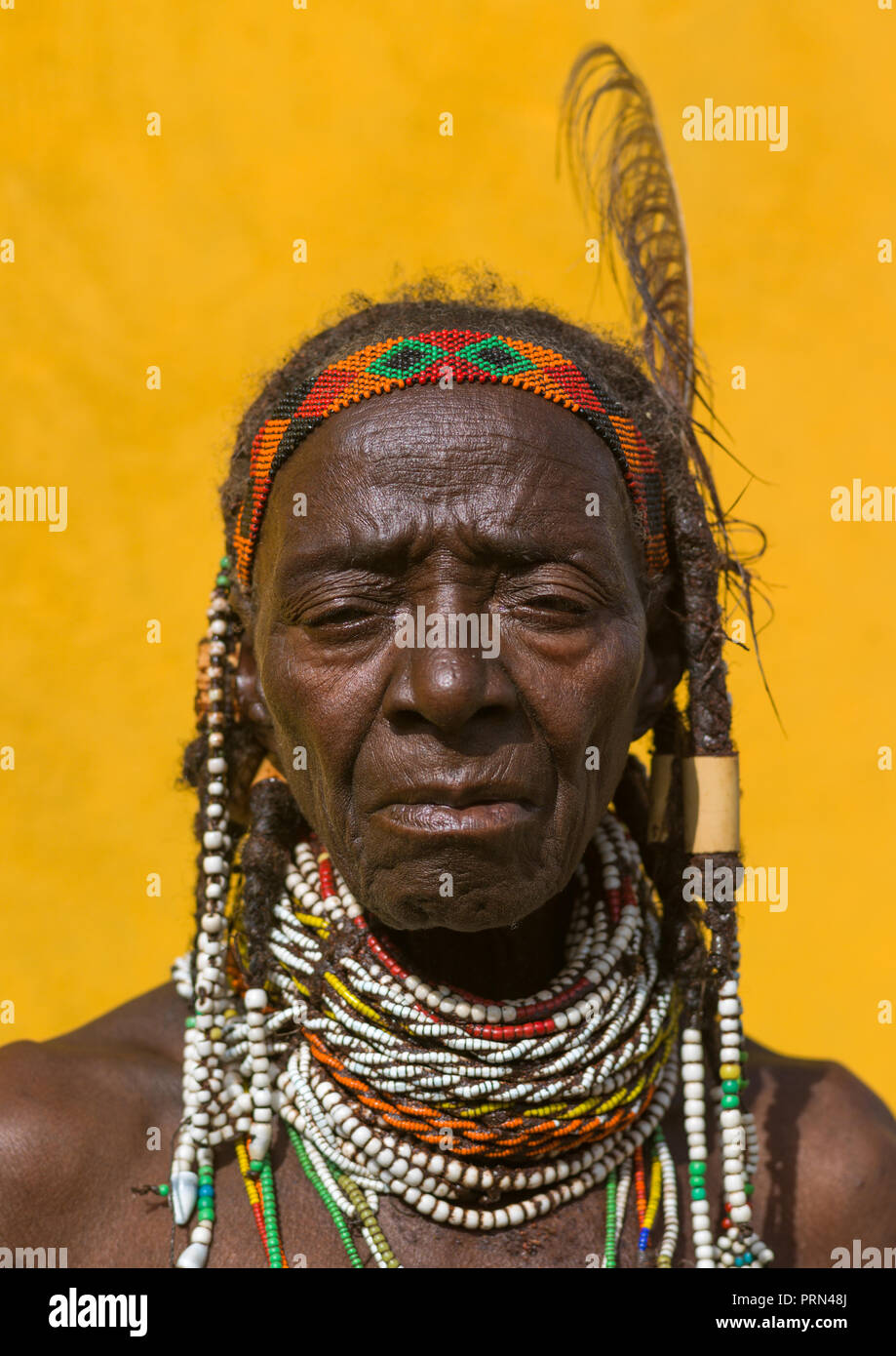 Angolan woman angola africa hi-res stock photography and images - Alamy