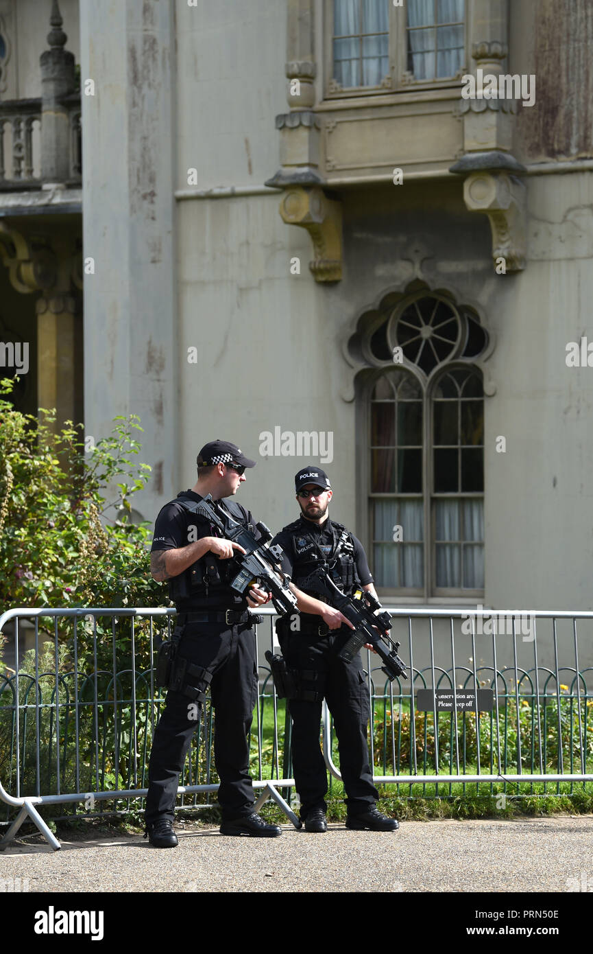 Protection of the british royal family hi-res stock photography and ...