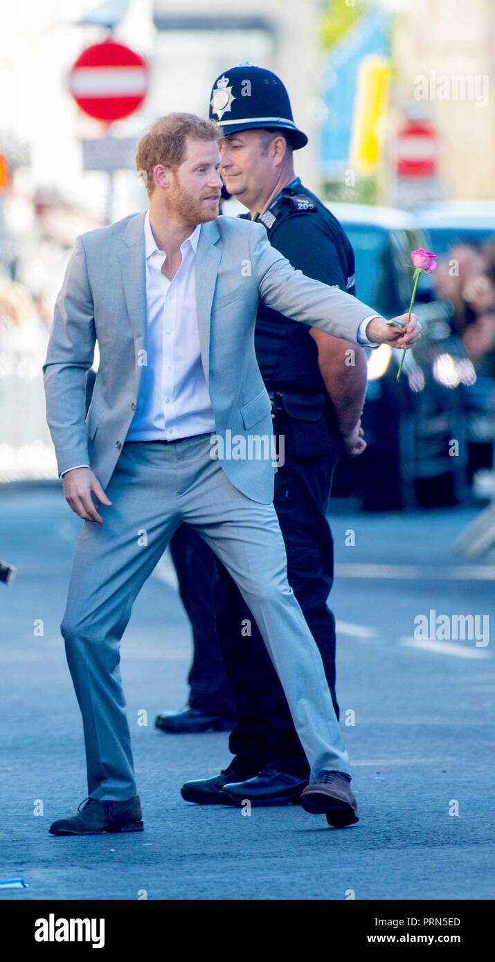 Prince Harry, the duke of Sussex visiting Edes house in Chichester in ...