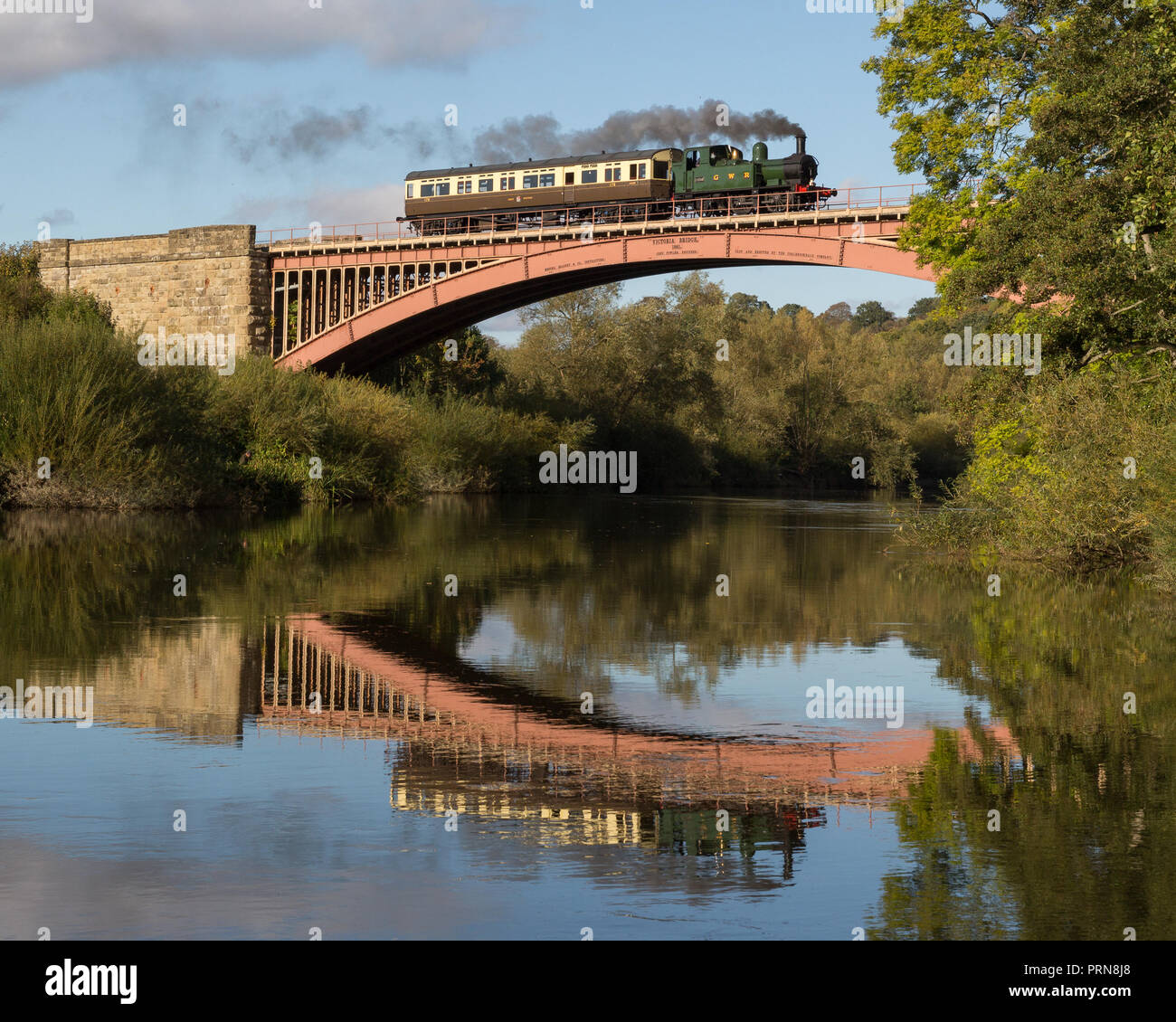 Severn Bridge Train Stock Photos & Severn Bridge Train Stock Images - Alamy
