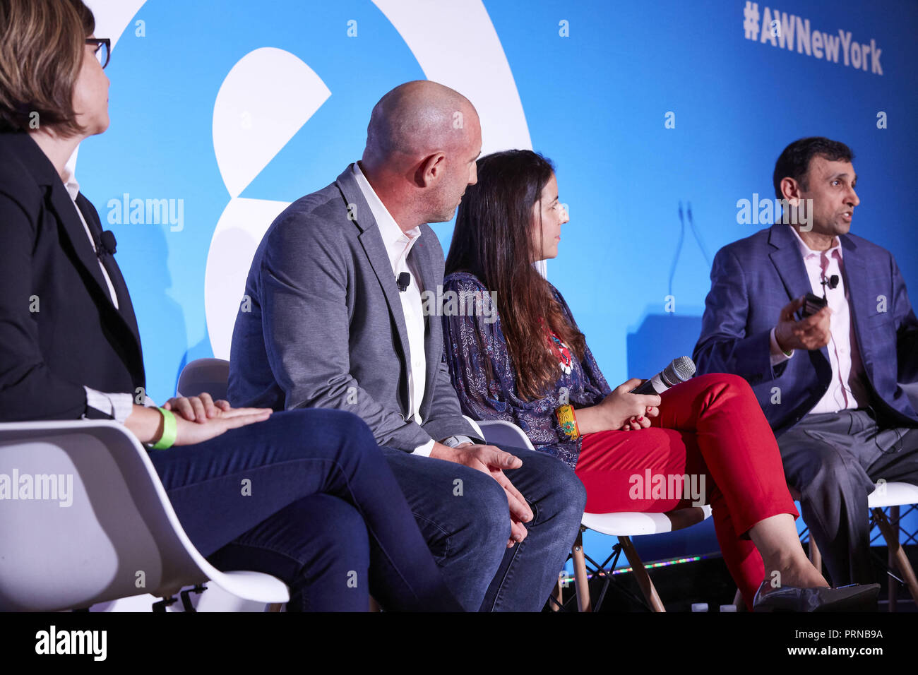 Outbrain hi-res stock photography and images - Alamy